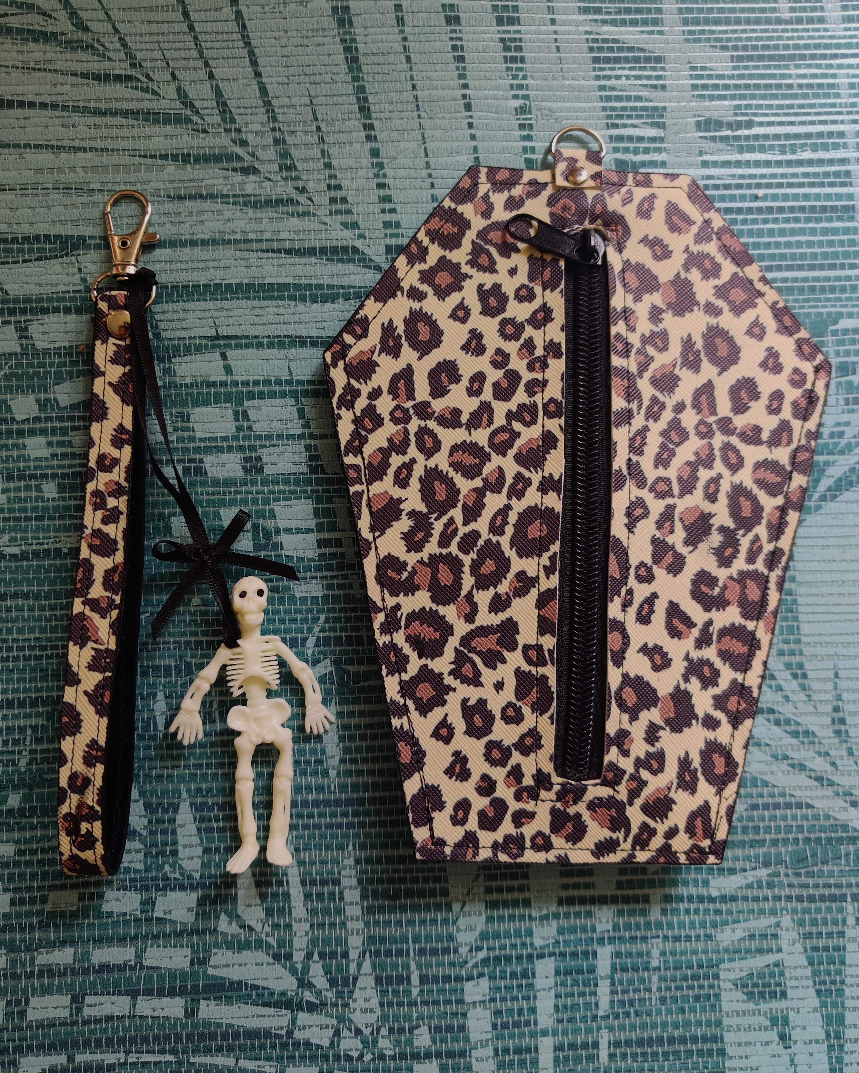 Clothing & Accessories :: Bags & Purses :: Wristlets :: Gothabilly ...