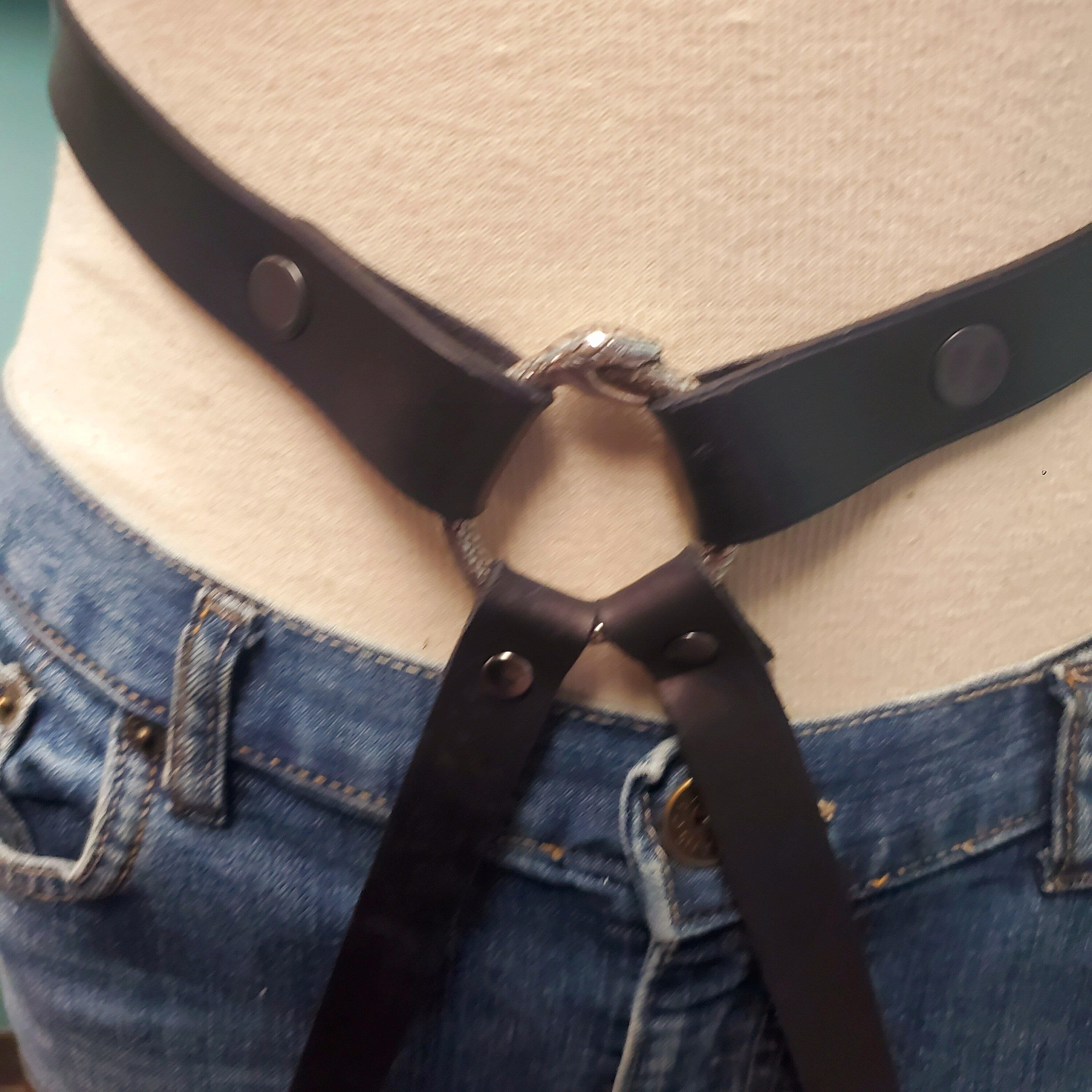 Products :: Leather fashion thigh leg harness