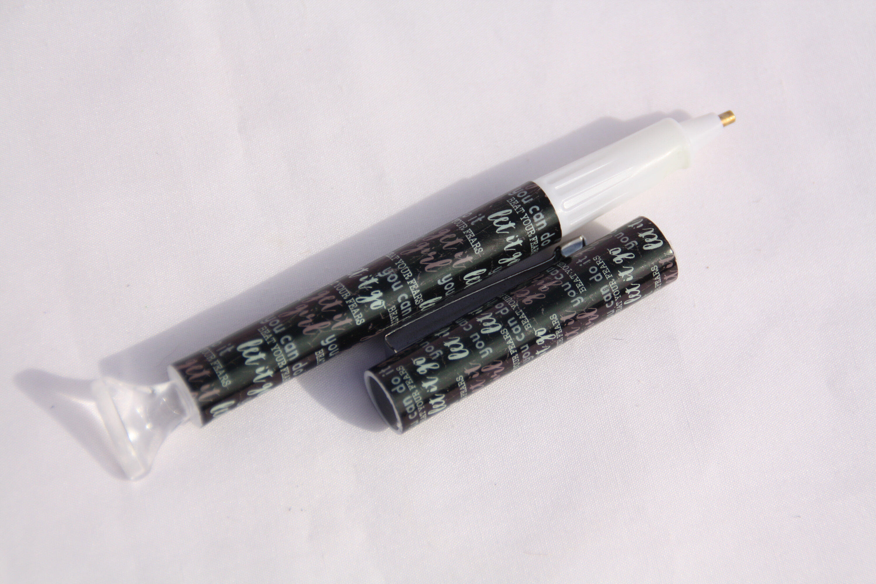 Cover Your Wax Diamond Painting Pen cover-your-wax-diamond-painting-pen
