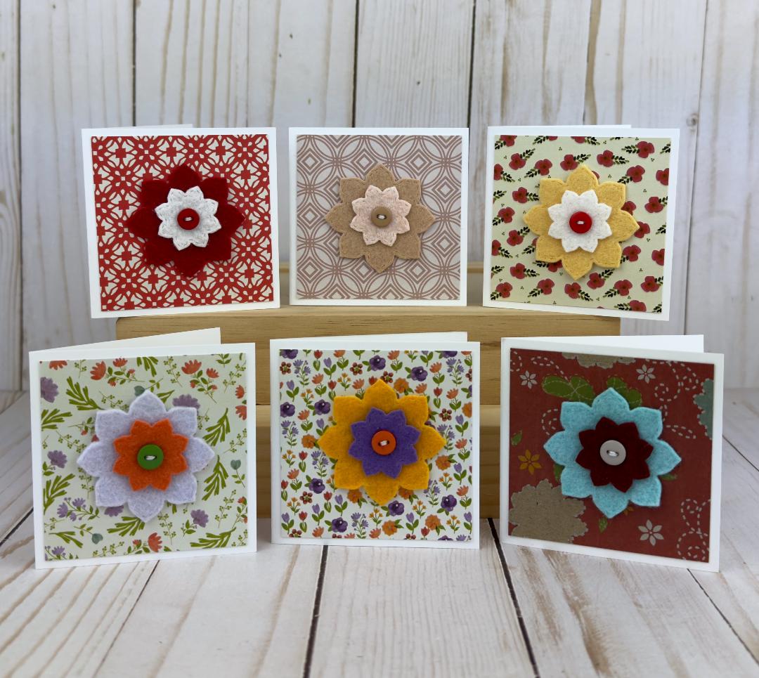 Mini Flower Card Kit to Make 12 Tiny Gift Enclosure Cards for Her