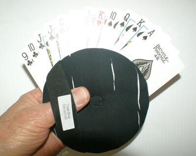 Shops :: The Amazing Gripper Playing Card Holders
