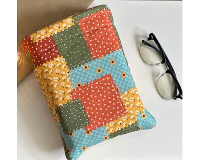 Shops :: MyCreativeReading :: Holiday Book Sleeve