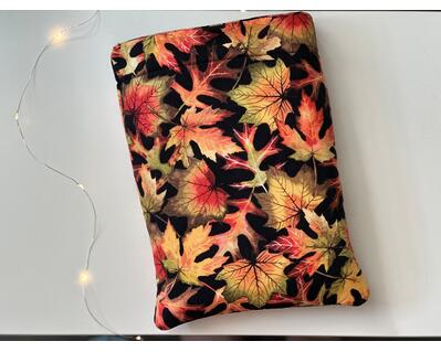 Shops :: MyCreativeReading :: Holiday Book Sleeve